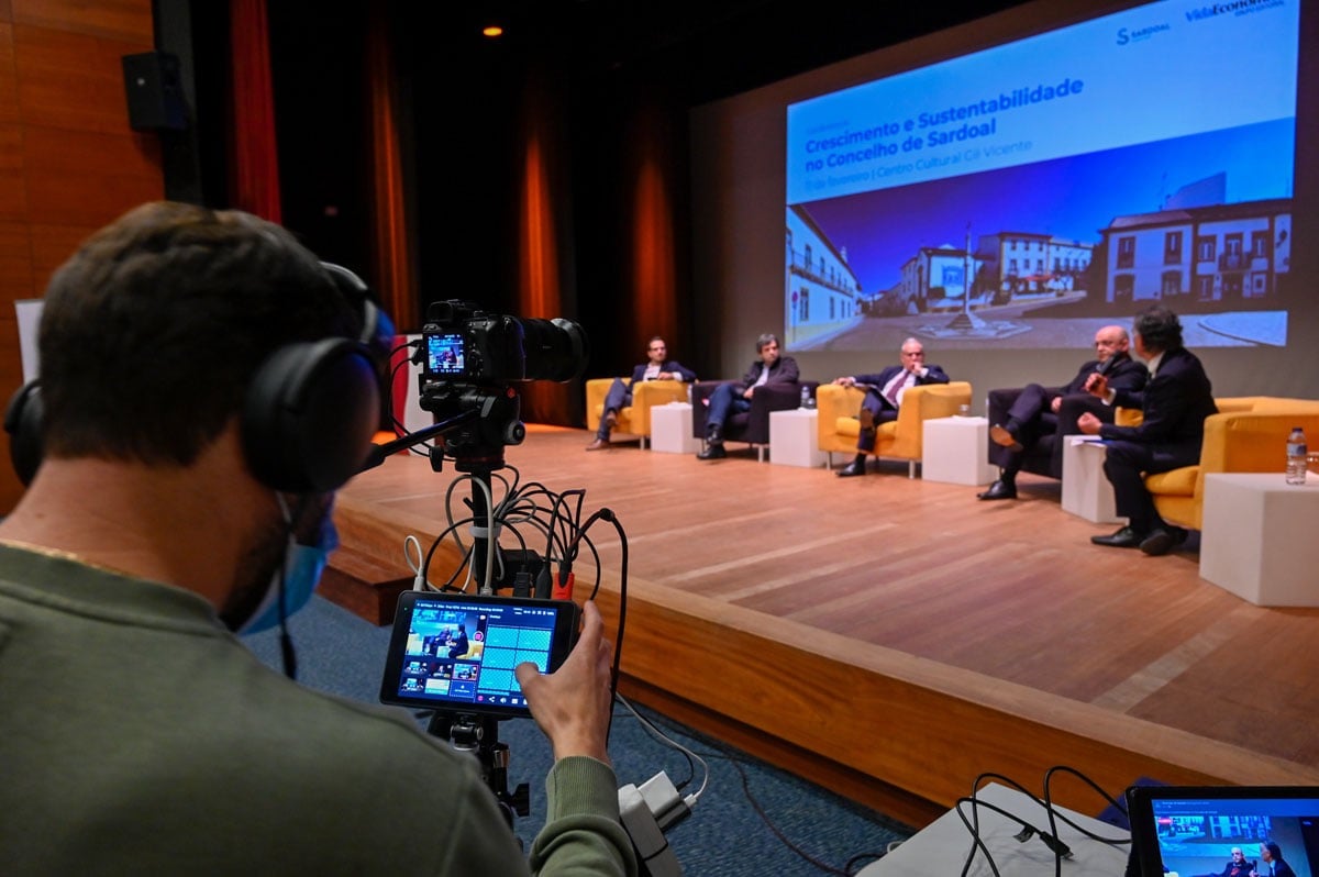 How to Choose the Best Video Encoder Hardware: 5 Key Attributes to ...