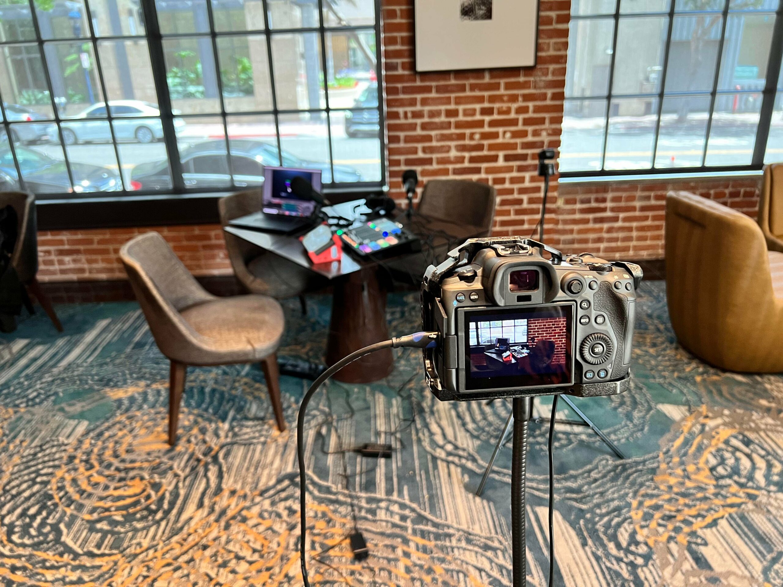 How to Live Stream Multi-Camera Podcast? – A Case Study From MaxBet TV